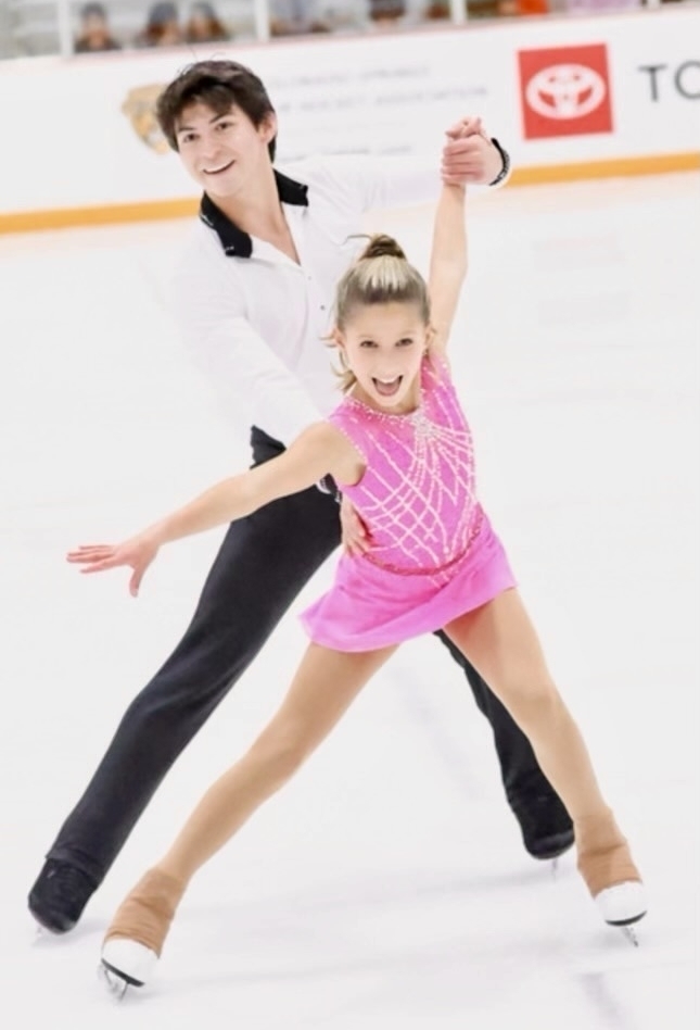 Skater's big win featured on Chicago TV news | Lake Forest College